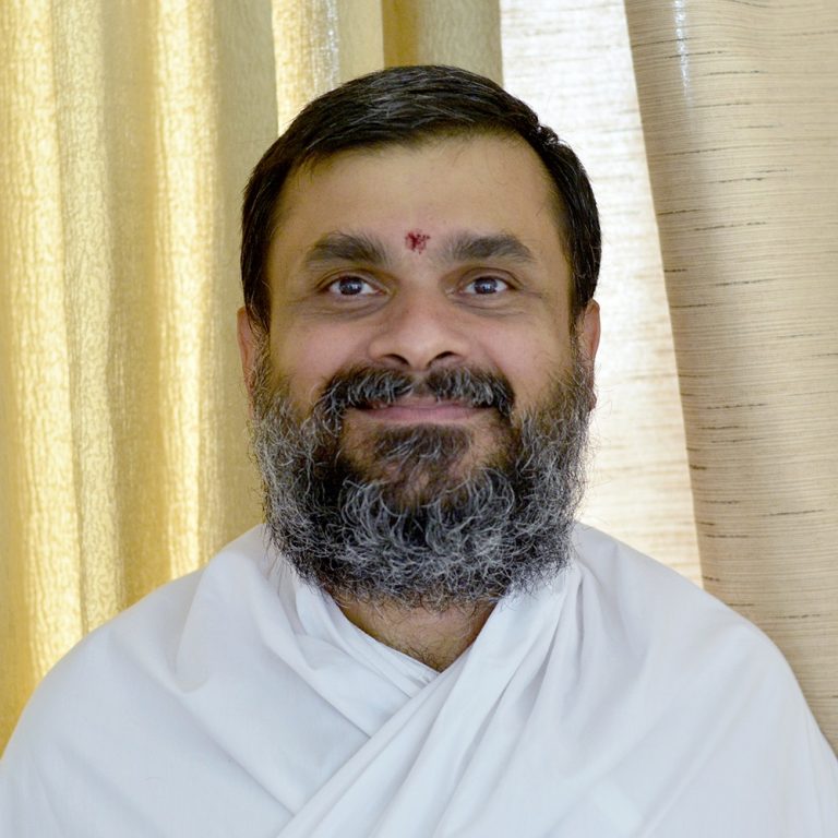 Swamijis – Vaidic Dharma Sansthan