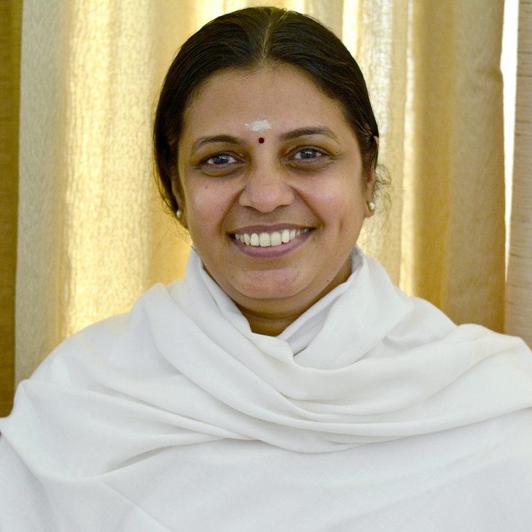 Sadhvijis – Vaidic Dharma Sansthan